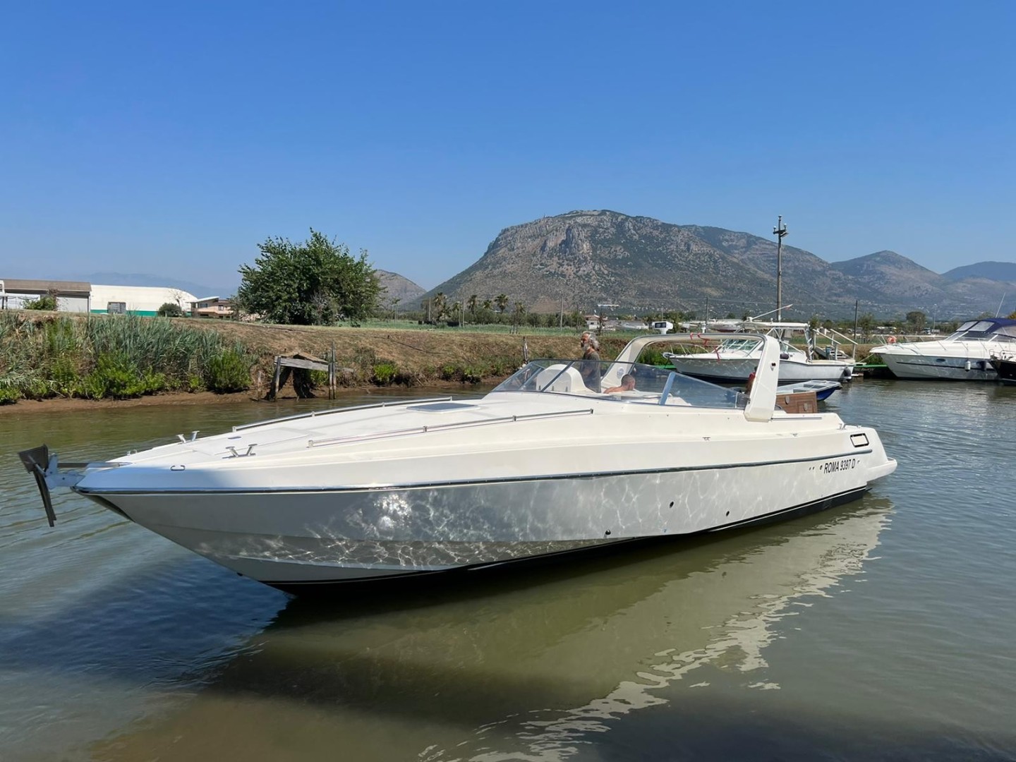 Verhuur van Motorboot Dual Craft 10.70 Open Porto Badino | SamBoat