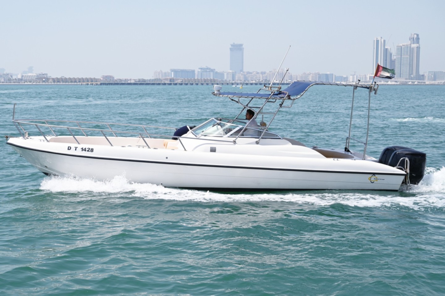 Verhuur van Motorboot MINI YACHT 31 FEET Dubai Marina (MINI YACHT ...