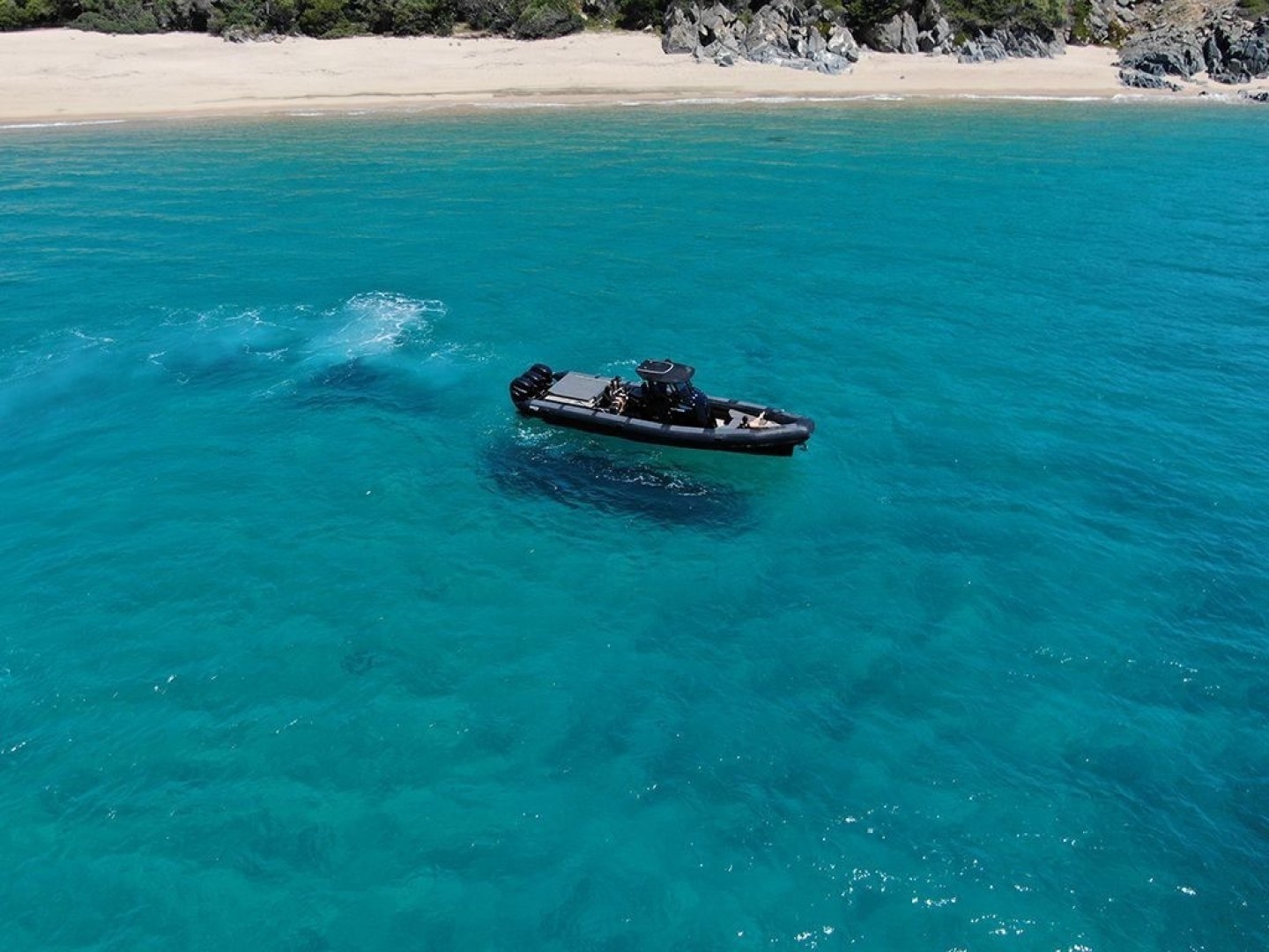 Verhuur van RIB SILLINGER 900 Propriano (BLACK MAMBA) | SamBoat