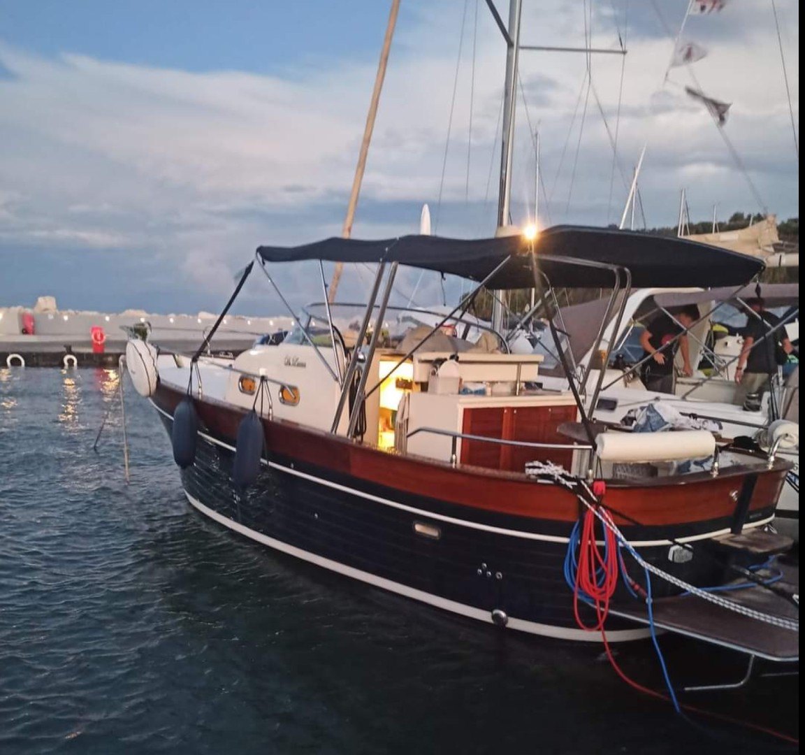 Verhuur van Motorboot Posillipo gozzo Procida (Gozzo 10 metri ) | SamBoat