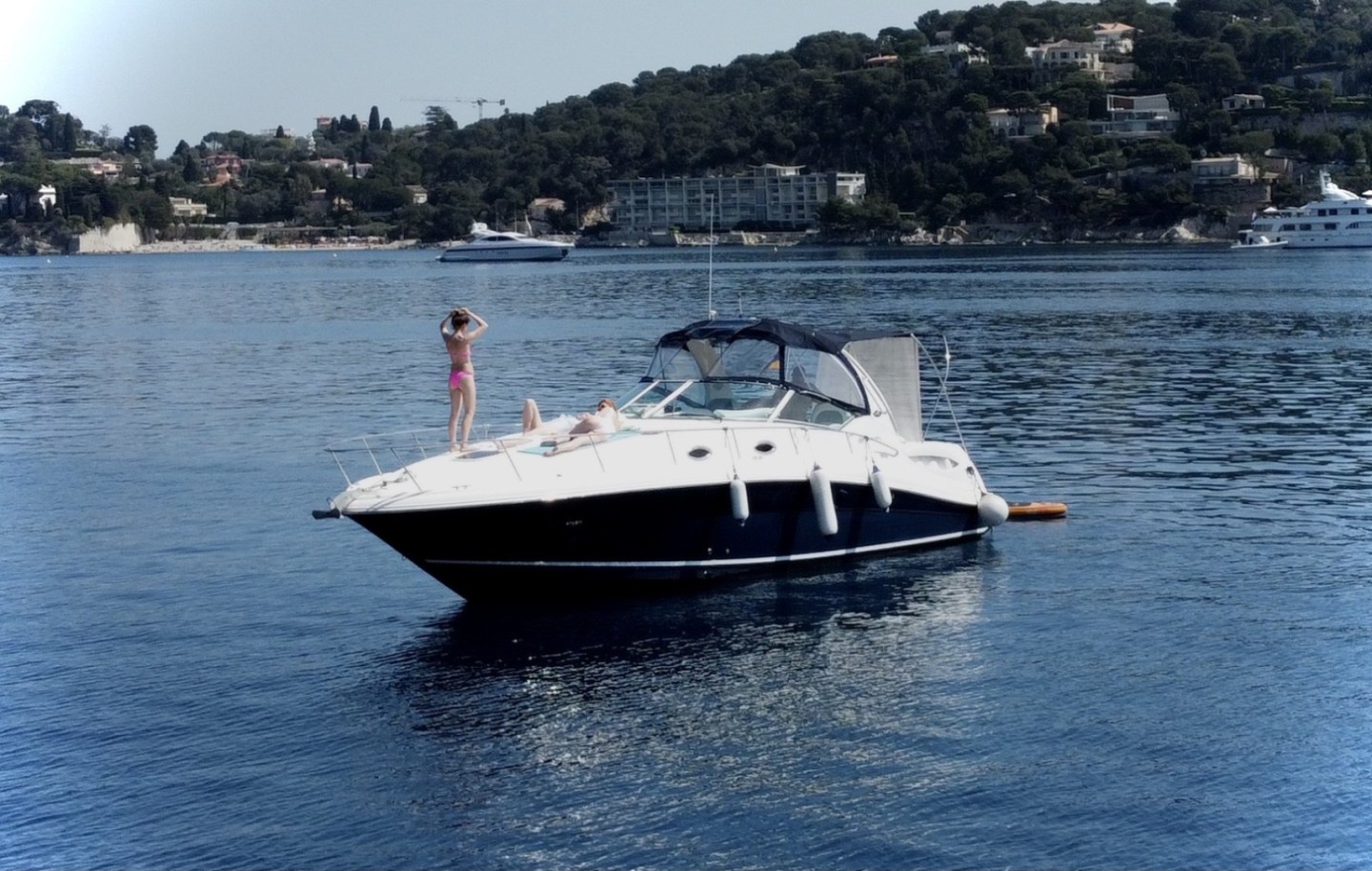 Verhuur van Motorboot Sea Ray 375 Sundancer Nicea (Viter) | SamBoat