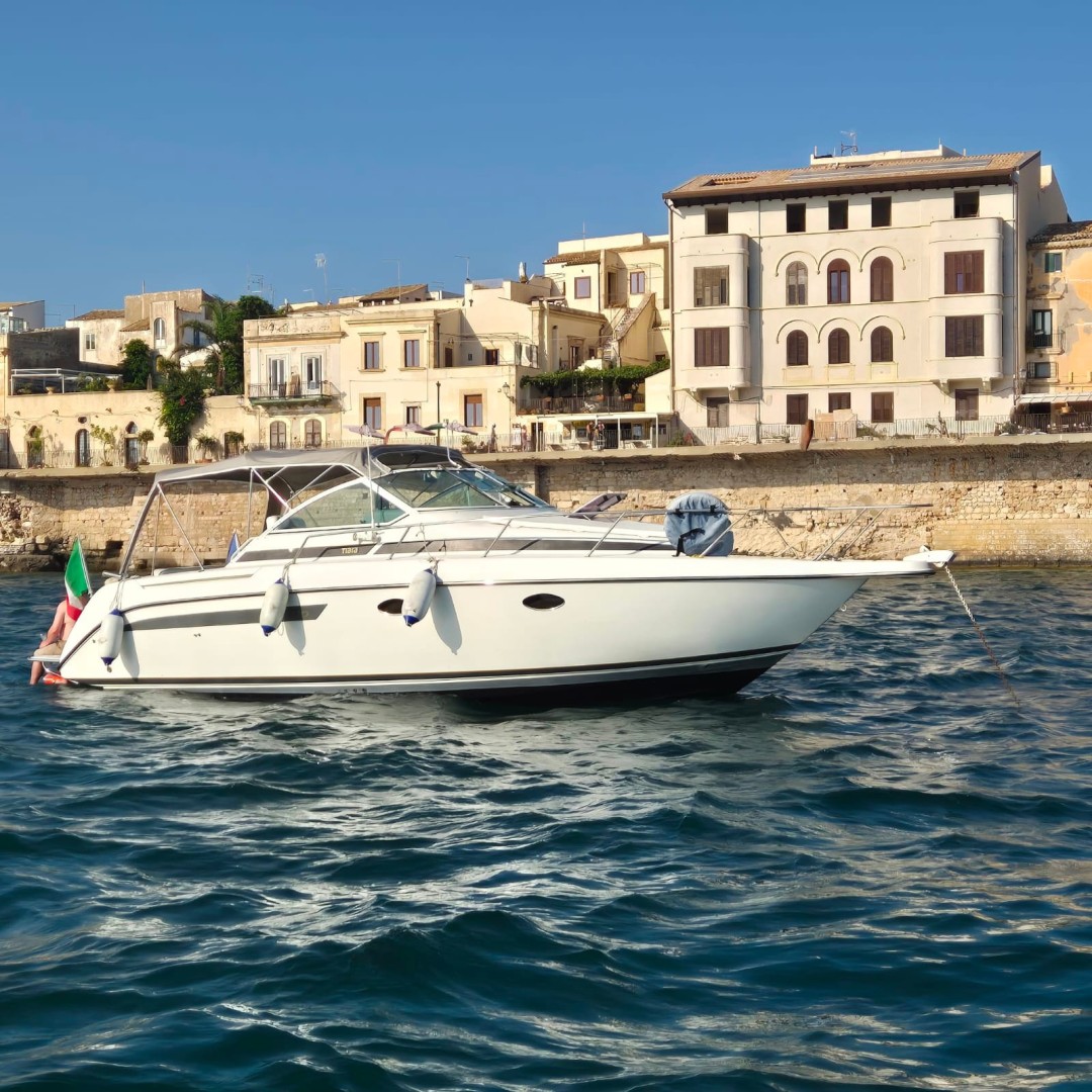 Verhuur van Motorboot Tiara 27 Siracusa (Yacht ) | SamBoat