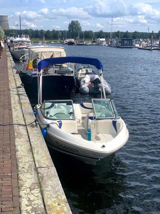 Verhuur van Motorboot Maxum 1800 MX Minderhout (Maxum 1800 Mx) - SamBoat